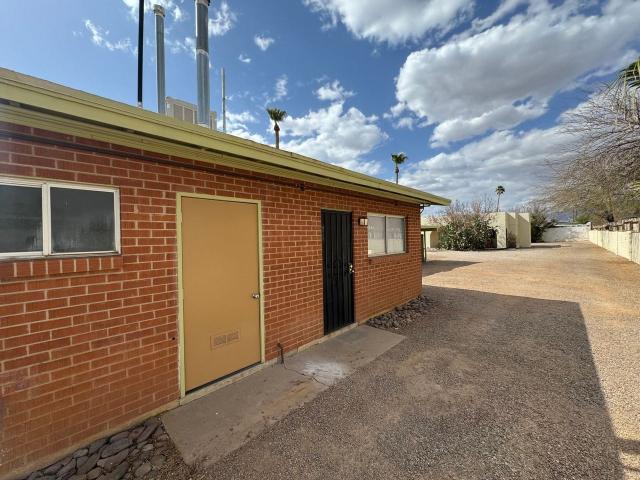 Cielo Azul 1 Bedroom Apartment for Rent at 3719 E Fairmount St, Tucson, AZ 85716 Palo Verde