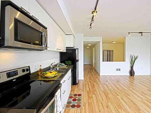 Circa Green Lake Apartments 2 Bedroom Apartment for Rent at 6900 E Green Lake Way N, Seattle, WA 98115 Green Lake
