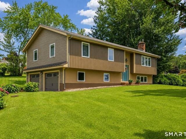 Circlewood Dr, Berlin, Home For Sale
