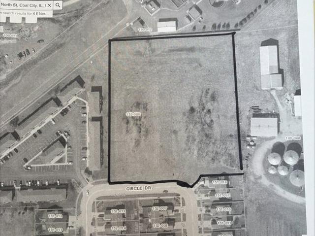 Circle Dr, Coal City, IL 60416