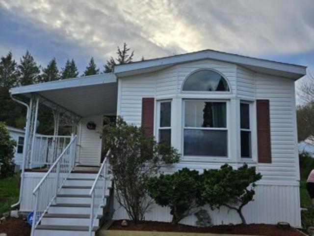 Circle Dr, Stonington, Property For Sale