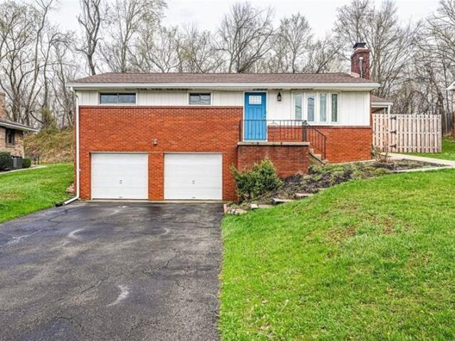 Circle Dr, White Oak, Home For Sale