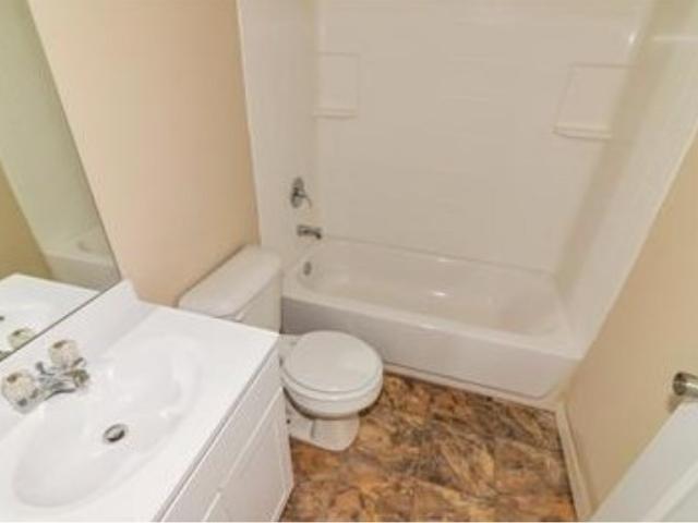 Circle Oaks Apartments 1 Bedroom Apartment for Rent at 1018 Sims Cir, Gastonia, NC 28052
