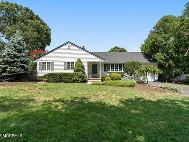 Circle Pl, Lincroft, Home For Sale