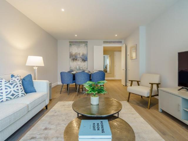 Circus Apartments, Canary Wharf