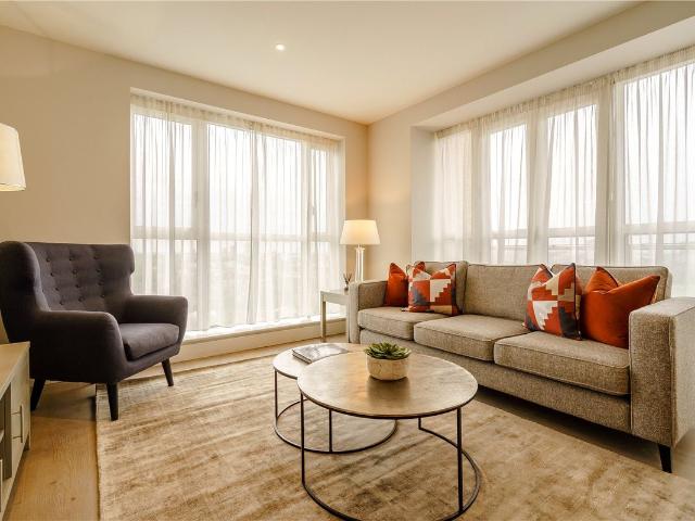 Circus Apartments, Canary Wharf E14, 2 bed property to rent, £4,377 pcm | PrimeLocation