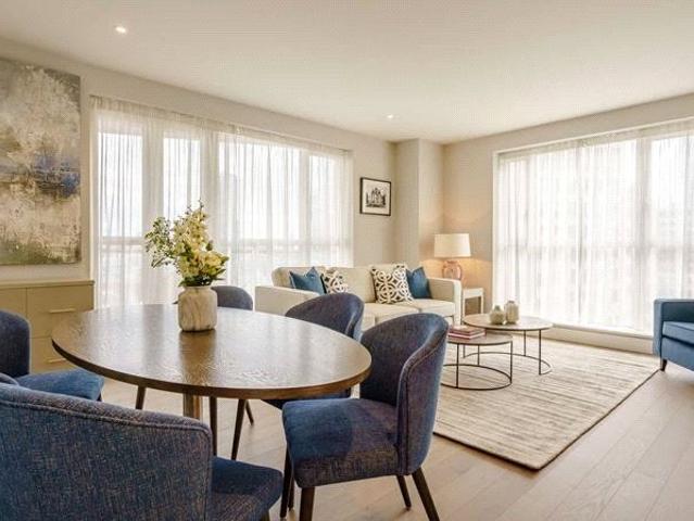 Circus Apartments, Canary Wharf, London E14, 2 bed flat to rent, £3,878 pcm | PrimeLocation