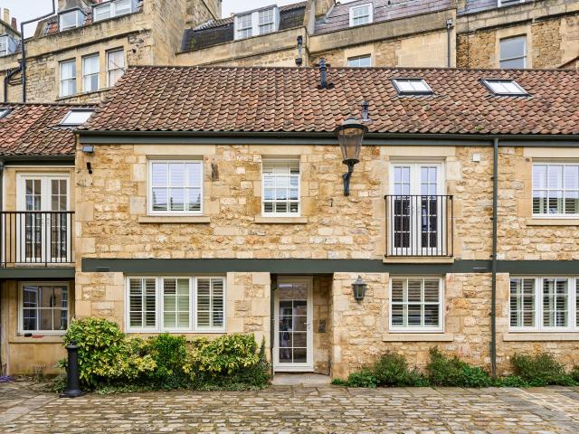 Circus Mews, Bath
