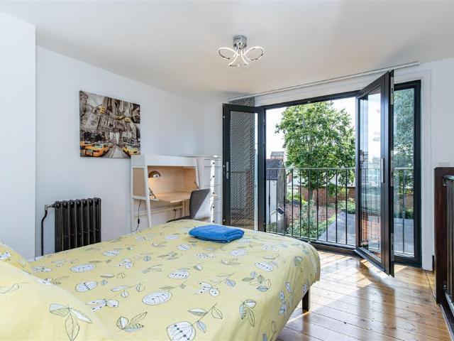 Circus Street, Oxford OX4 5 bed house to rent £4,200 pcm £969 pw
