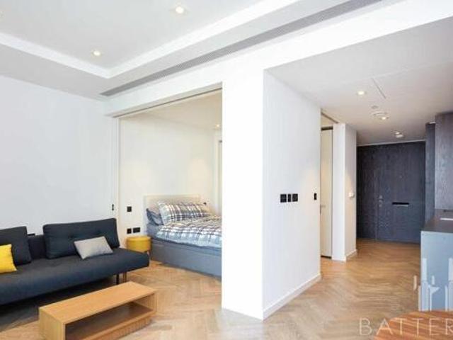 Circus Road West, Studio Apartment For