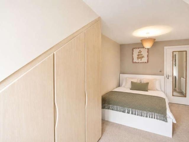 Cirrus Drive, Shinfield, RG2