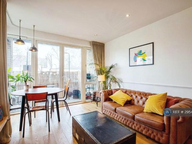 City Mill Apartments, London, E8 2 bed flat to rent £3,050 pcm £704 pw