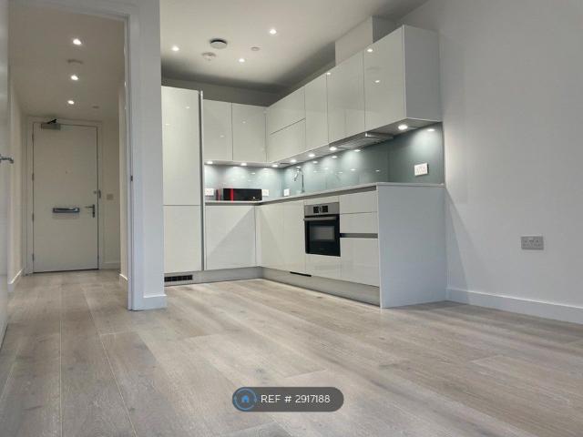 City North East Tower, London N4, 1 bed flat to rent, £2,125 pcm | PrimeLocation