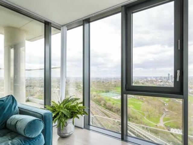 City North Penthouse, City North Place, 2 Bedroom Penthouse