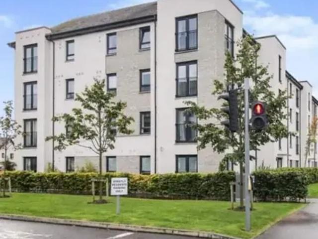 City of Edinburgh, EH12 9LR, United Kingdom | 2 bed apartment for rent #160537271 | Rentberry