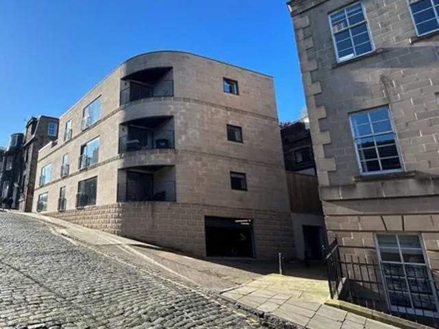 City of Edinburgh, EH1 3AB, United Kingdom | 2 bed apartment for rent #133636497 | Rentberry