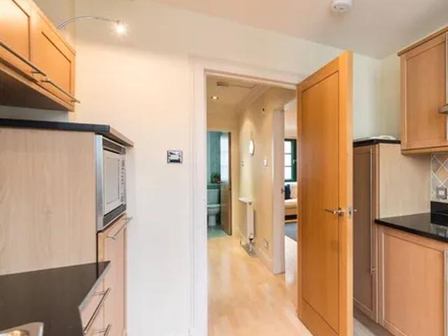 City of Edinburgh, EH1 3QN, United Kingdom | 3 bed townhouse for rent #97228109 | Rentberry