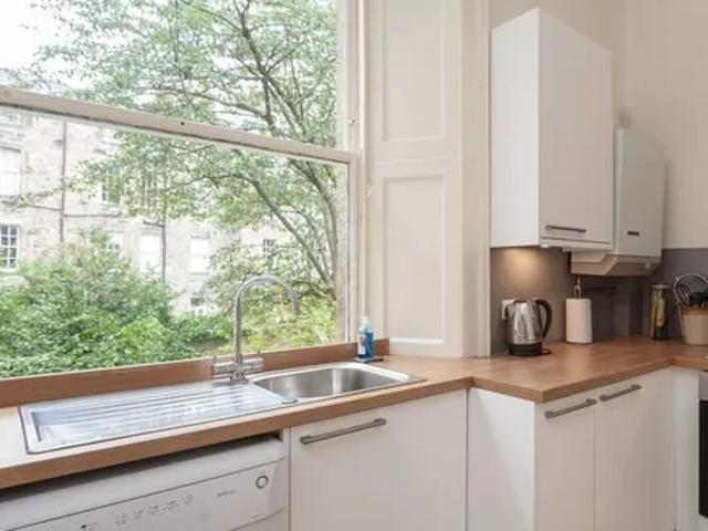 City of Edinburgh, EH1 3RN, United Kingdom | 2 bed apartment for rent #96955824 | Rentberry