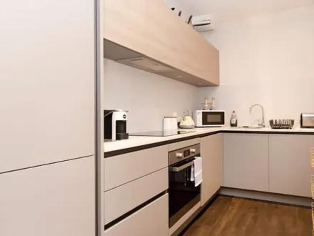 City of Edinburgh, EH1 1BS, United Kingdom | 4 bed apartment for rent #95891666 | Rentberry