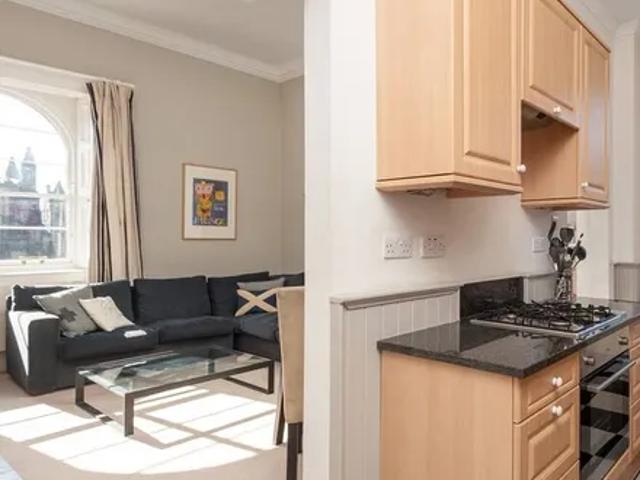 City of Edinburgh, EH1 1RF, United Kingdom | 2 bed apartment for rent #96290204 | Rentberry