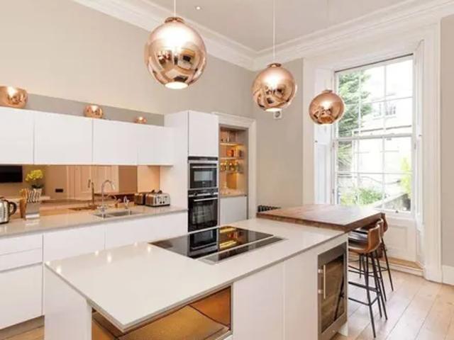 City of Edinburgh, EH1 2BW, United Kingdom | 3 bed apartment for rent #96491466 | Rentberry