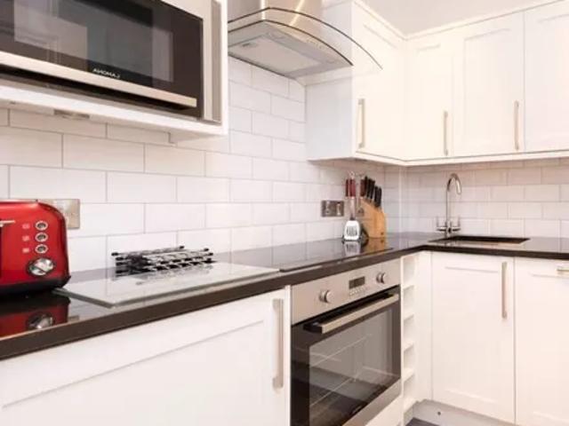 City of Edinburgh, EH1 2PR, United Kingdom | 2 bed apartment for rent #97155599 | Rentberry