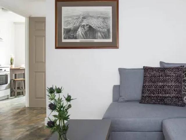City of Edinburgh, EH1 2RT, United Kingdom | 1 bed apartment for rent #95903224 | Rentberry