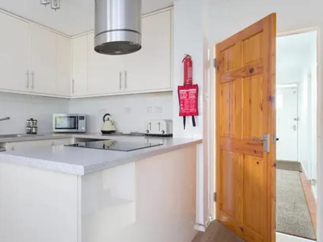 City of Edinburgh, EH1 2RT, United Kingdom | 2 bed apartment for rent #96921467 | Rentberry
