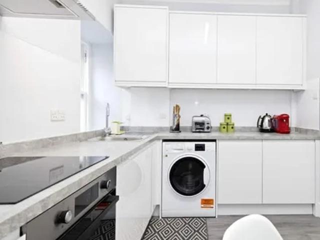 City of Edinburgh, EH2 3DX, United Kingdom | 2 bed apartment for rent #97311530 | Rentberry