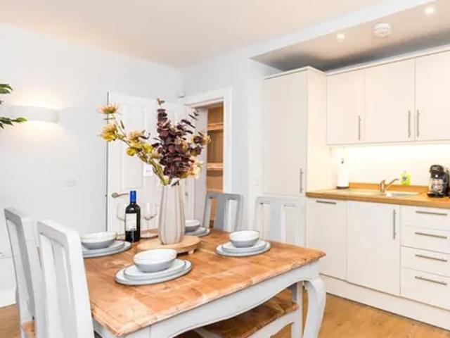 City of Edinburgh, EH2 3JD, United Kingdom | 4 bed apartment for rent #97895365 | Rentberry