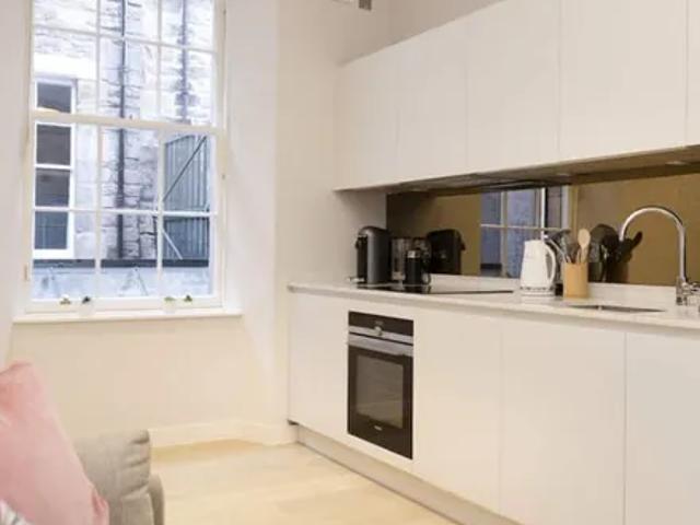 City of Edinburgh, EH2 3JG, United Kingdom | 1 bed apartment for rent #96513051 | Rentberry