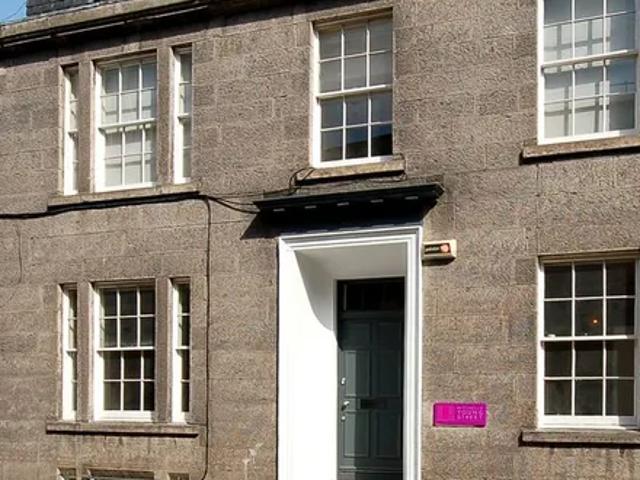 City of Edinburgh, EH2 4HU, United Kingdom | 4 bed townhouse for rent #97935004 | Rentberry