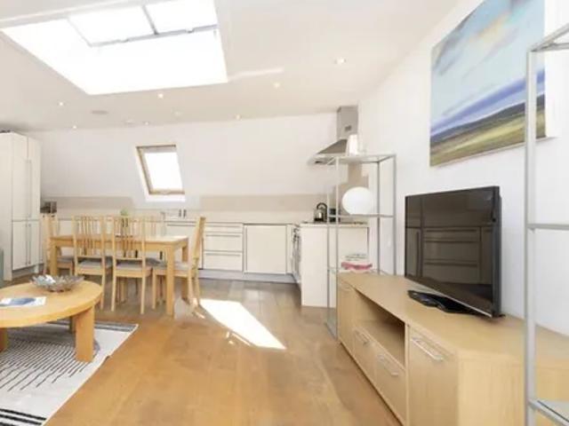 City of Edinburgh, EH3 8ER, United Kingdom | 2 bed apartment for rent #96826097 | Rentberry