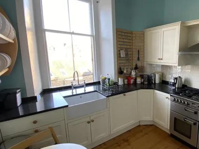 City of Edinburgh, EH4 1PN, United Kingdom | 4 bed apartment for rent #96282650 | Rentberry