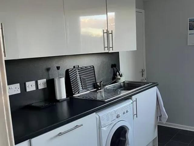 City of Edinburgh, EH4 2BQ, United Kingdom | 2 bed apartment for rent #95633296 | Rentberry