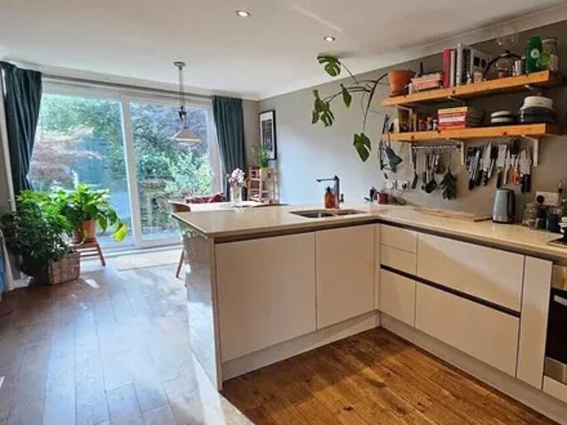 City of Edinburgh, EH6 5EF, United Kingdom | Studio townhouse for rent #165007012 | Rentberry