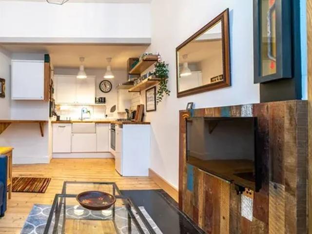 City of Edinburgh, EH8 8ET, United Kingdom | 1 bed apartment for rent #96676961 | Rentberry
