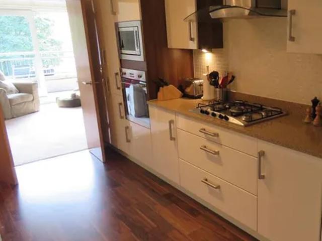 City of Edinburgh, EH8 8HX, United Kingdom | 4 bed townhouse for rent #97939832 | Rentberry