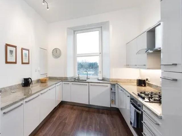 City of Edinburgh, EH8 8JB, United Kingdom | 2 bed apartment for rent #97078572 | Rentberry