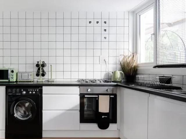 City of Edinburgh, EH8 9UL, United Kingdom | 3 bed apartment for rent #96943256 | Rentberry