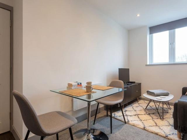 City Of Leeds LS10, 1 bed flat to rent, £1,010 pcm | PrimeLocation