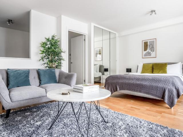 City Of London E1, Studio to rent, £2,600 pcm | PrimeLocation