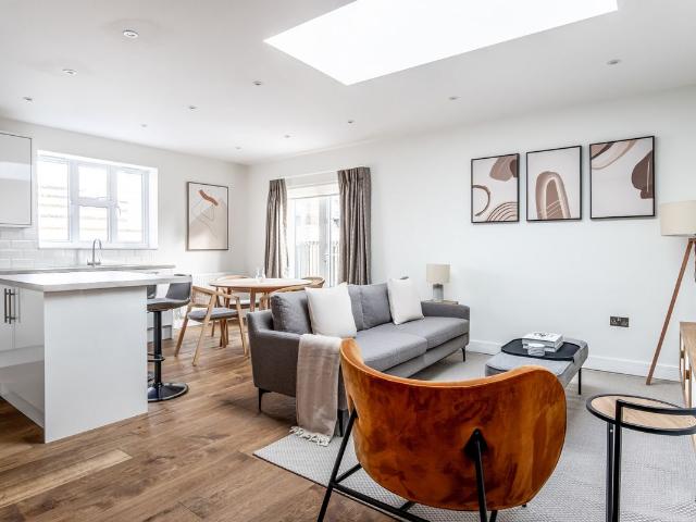 City Of Westminster W2, 2 bed flat to rent, £4,170 pcm | PrimeLocation