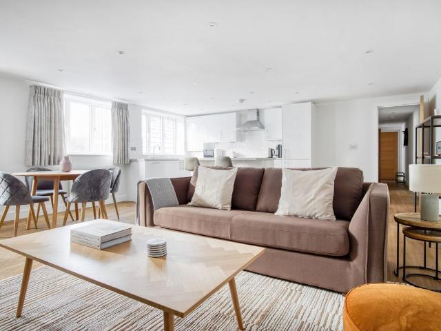 City Of Westminster W2, 2 bed flat to rent, £4,430 pcm | PrimeLocation