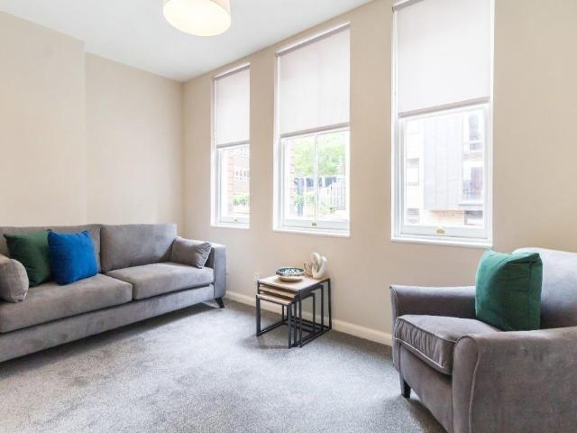 City Centre 157 Derby Street. 1 bed flat to rent £1,050 pcm £242 pw