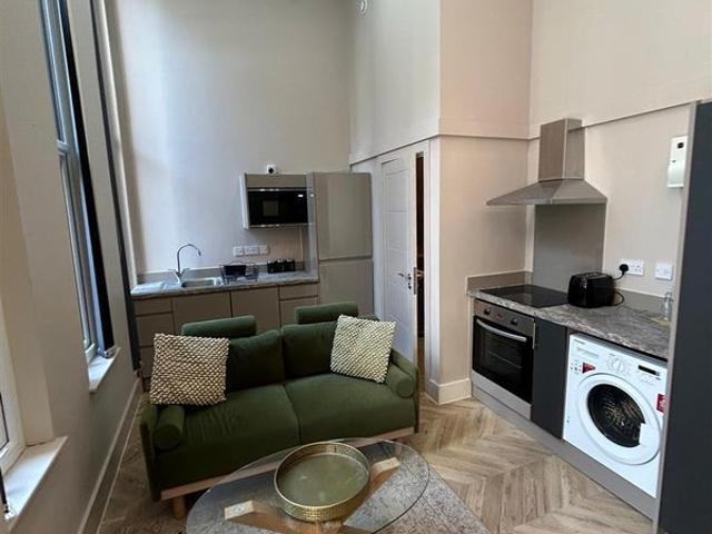 City Centre Studio Bills inc E, W, WIFI, C/Tax