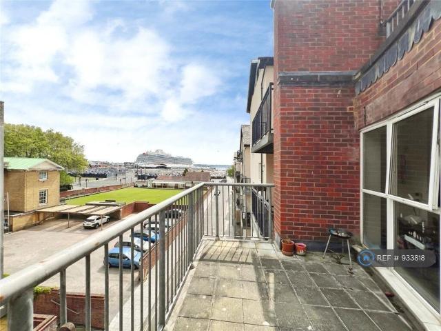 City Court, Southampton, SO14 2 bed flat to rent £1,495 pcm £345 pw