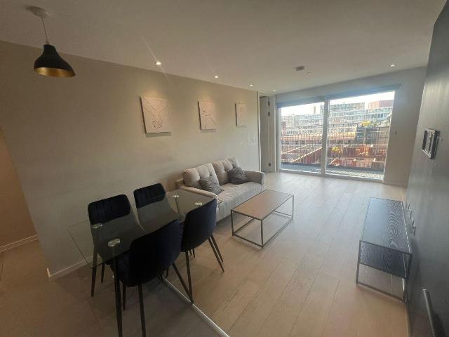 City Gardens, Castlefield M15, 2 bed flat to rent, £1,300 pcm | PrimeLocation
