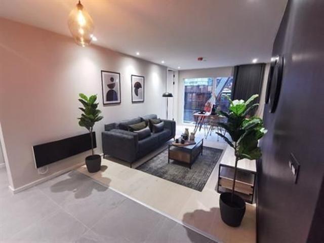 City Gardens, Castlefield M15, 2 bed flat to rent, £1,450 pcm | PrimeLocation