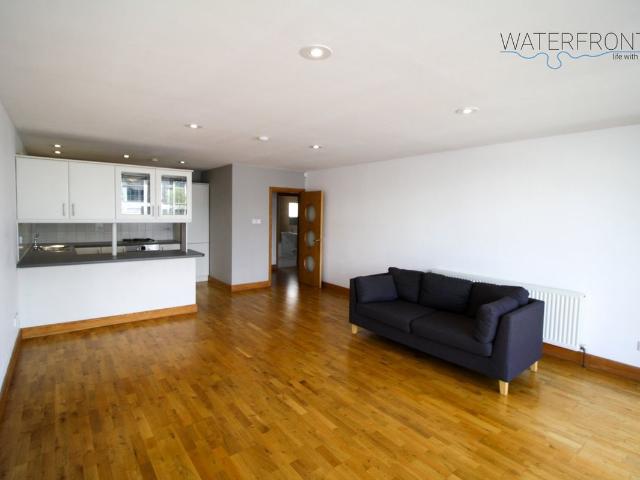 City Harbour, Selsdon Way, Canary Wharf E14, 2 bed flat to rent, £2,550 pcm | PrimeLocation